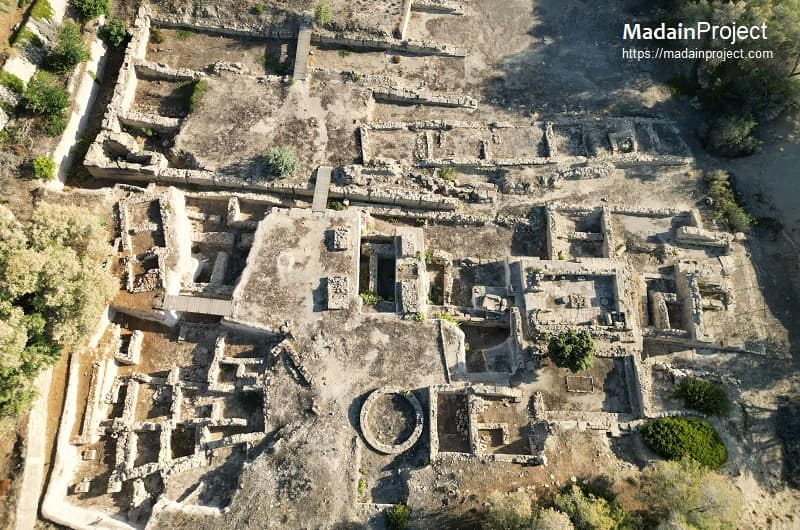 Kommos - Madain Project (en)