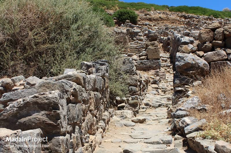 Mochlos - Madain Project (en)