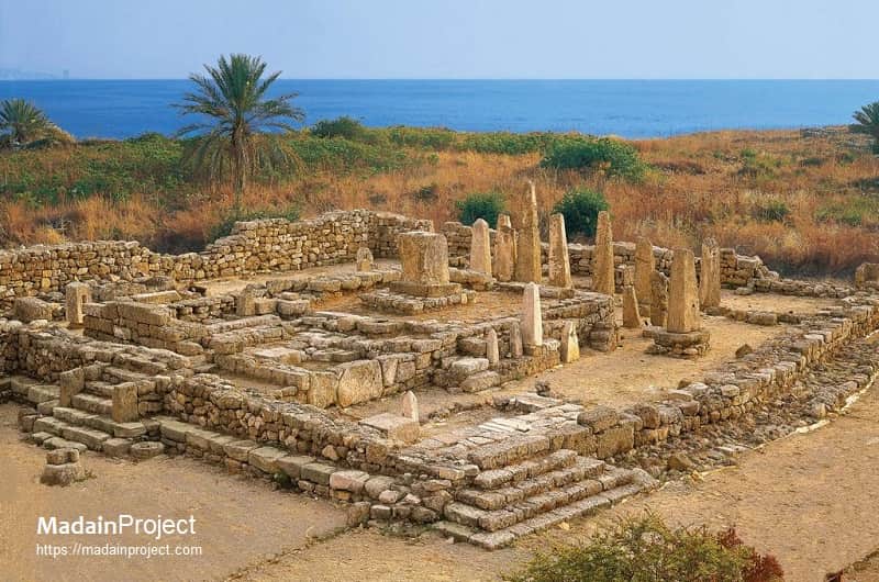 Temple of the Obelisks (Byblos) - Madain Project (en)