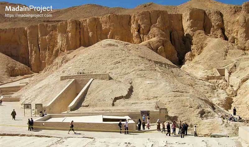 Luxor - Madain Project (en)